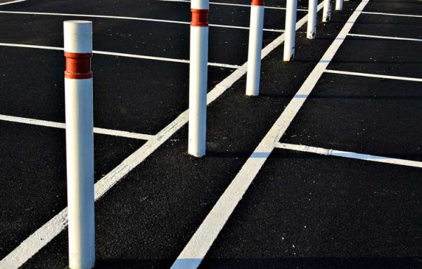 Lockable Parking Posts : Tips on Keeping Your Car Safe | ELEX GATES